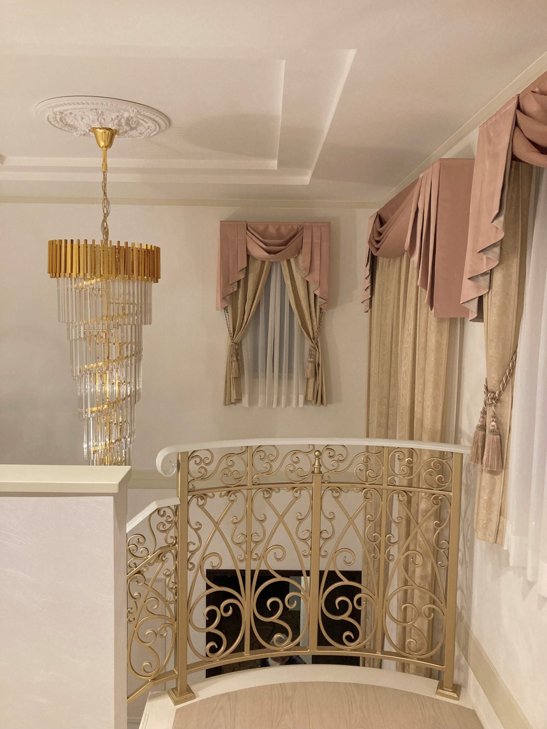 夢を叶えるバランスカーテン H邸 | FABRISTA